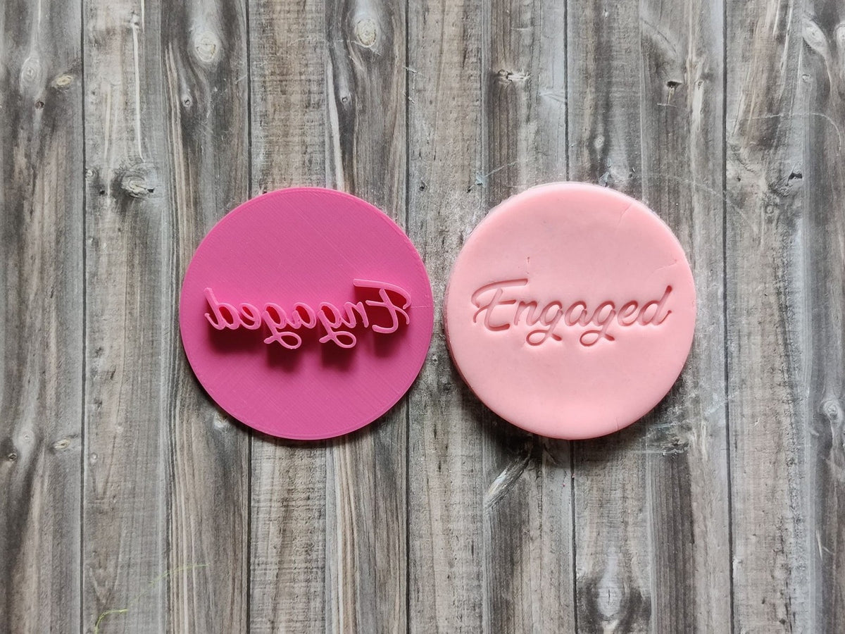 "Engaged" - 7cm embosser – Cookii